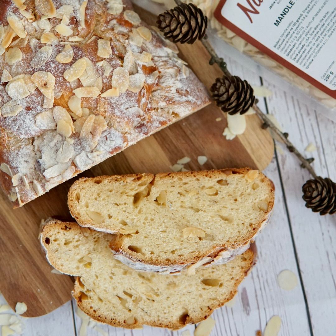 Mandlová vánočka recept | Tradiční vánoční pečení | Nutsman